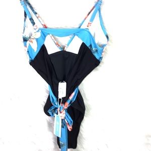 Cupshe | Swim | Cupshe Onepiece Floral Swimsuit Size Xl New | Poshmark